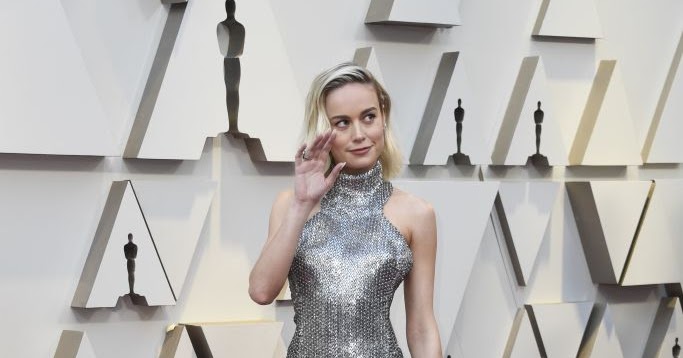 Brie Larson dazzles in silver at the 2019 Oscars