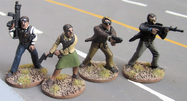 Tim's Miniature Wargaming Blog: Modern Supers and Civilians