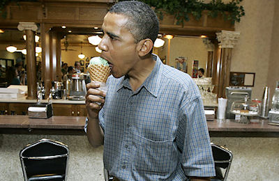 The Presurfer: Pictures Of Barack Obama Eating Ice Cream