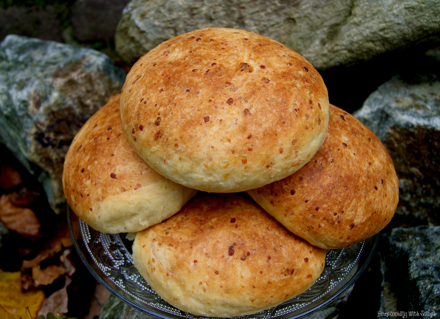 No-Knead Cheese Burger Buns | Recipe Cart