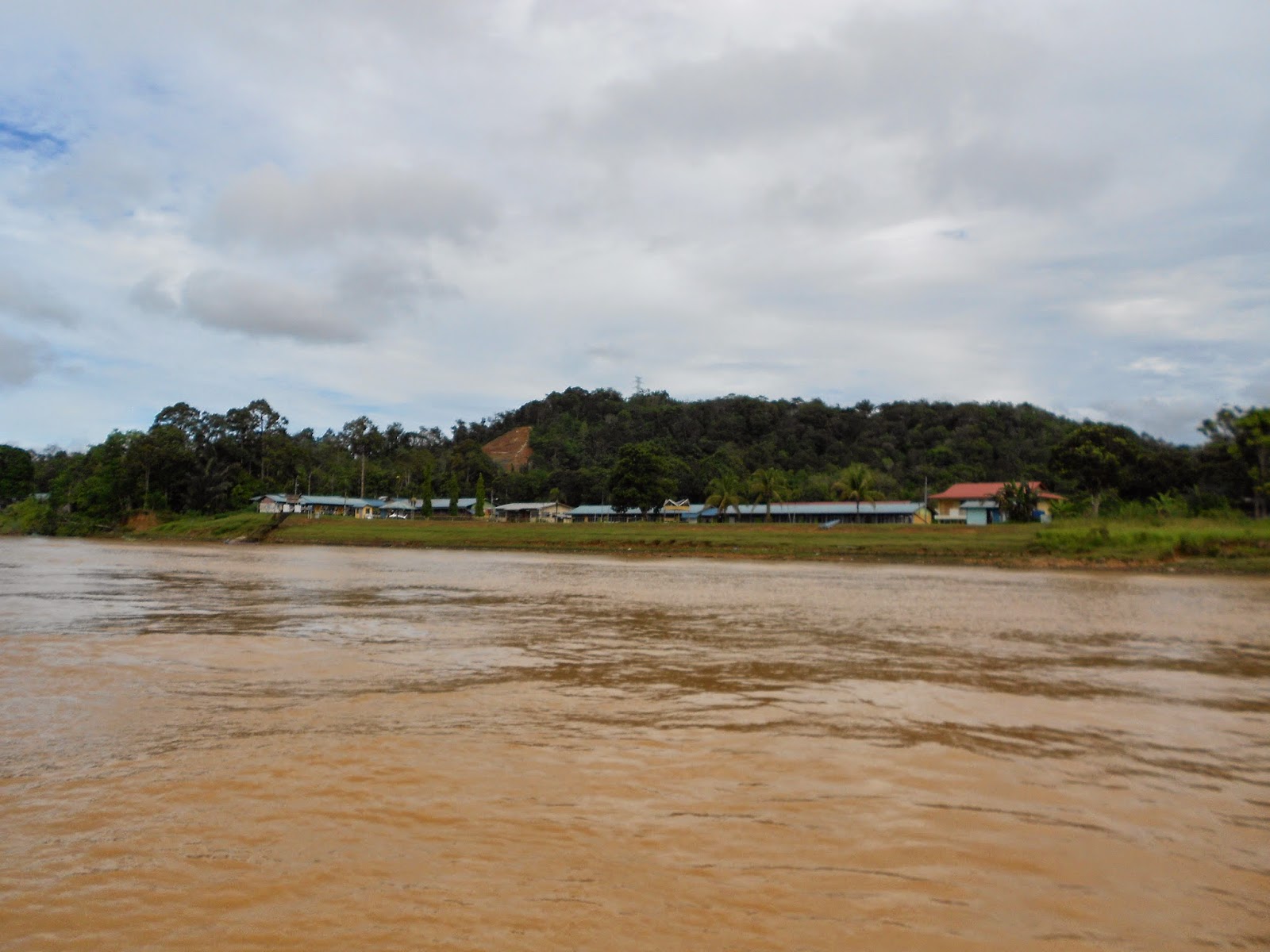 FREELITTLEBRAIN: The Legend of Rajang River