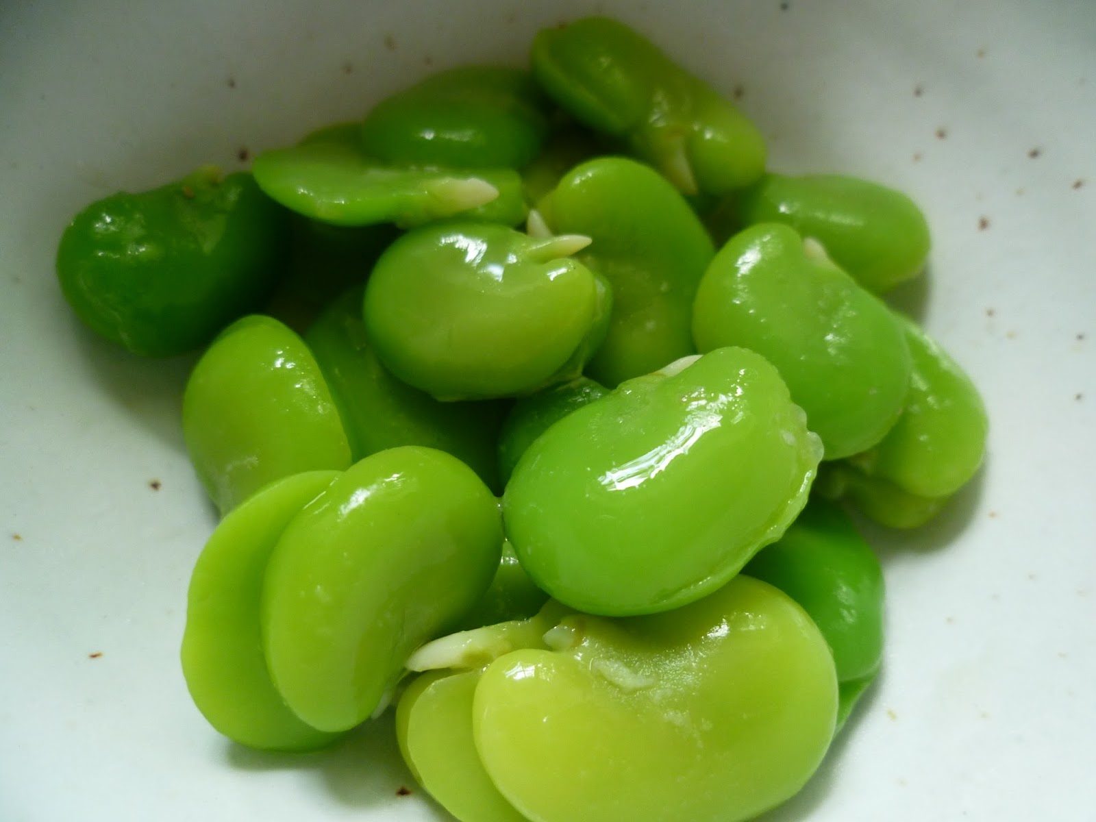 Something tasty in the woodshed: How to cook broad beans