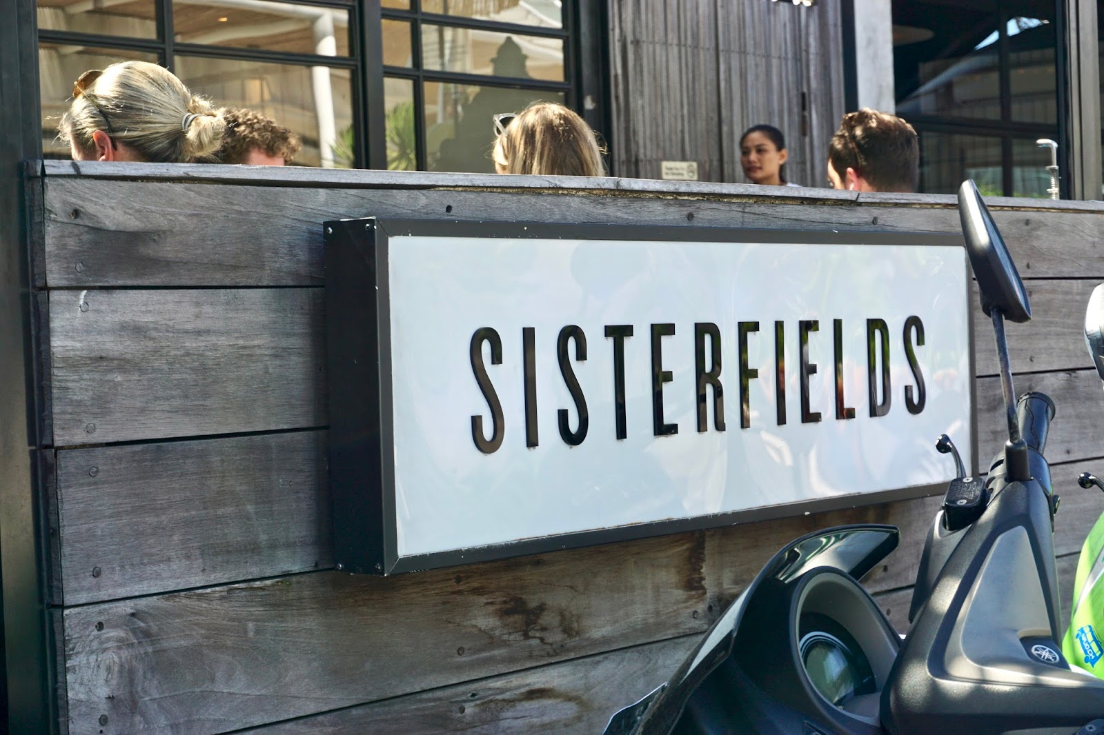 STELLANGELITA: Sisterfields Cafe, Seminyak - Bali