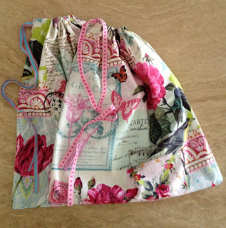 Bubblegum and George: Sew a Drawstring Library Bag
