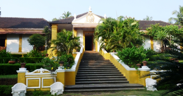 LIFE IS BEAUTIFUL: Palacio Do Deao, Quepem, South Goa