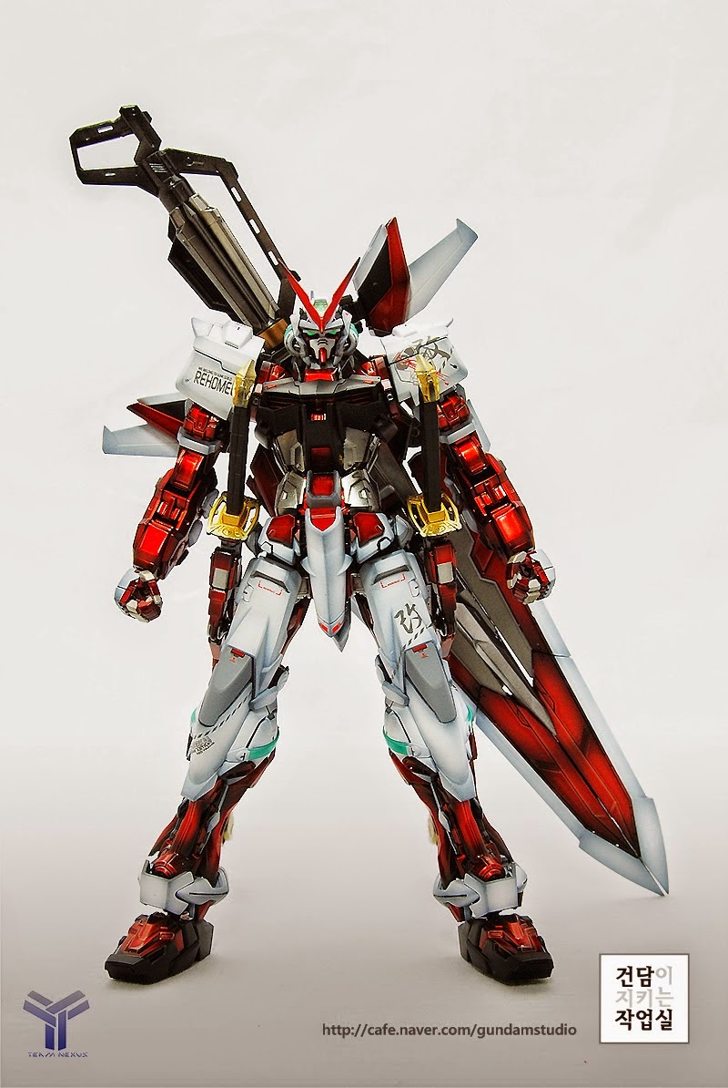 Custom Build: MG 1/100 Gundam Astray Red Frame Kai + Caletvwlch Sword