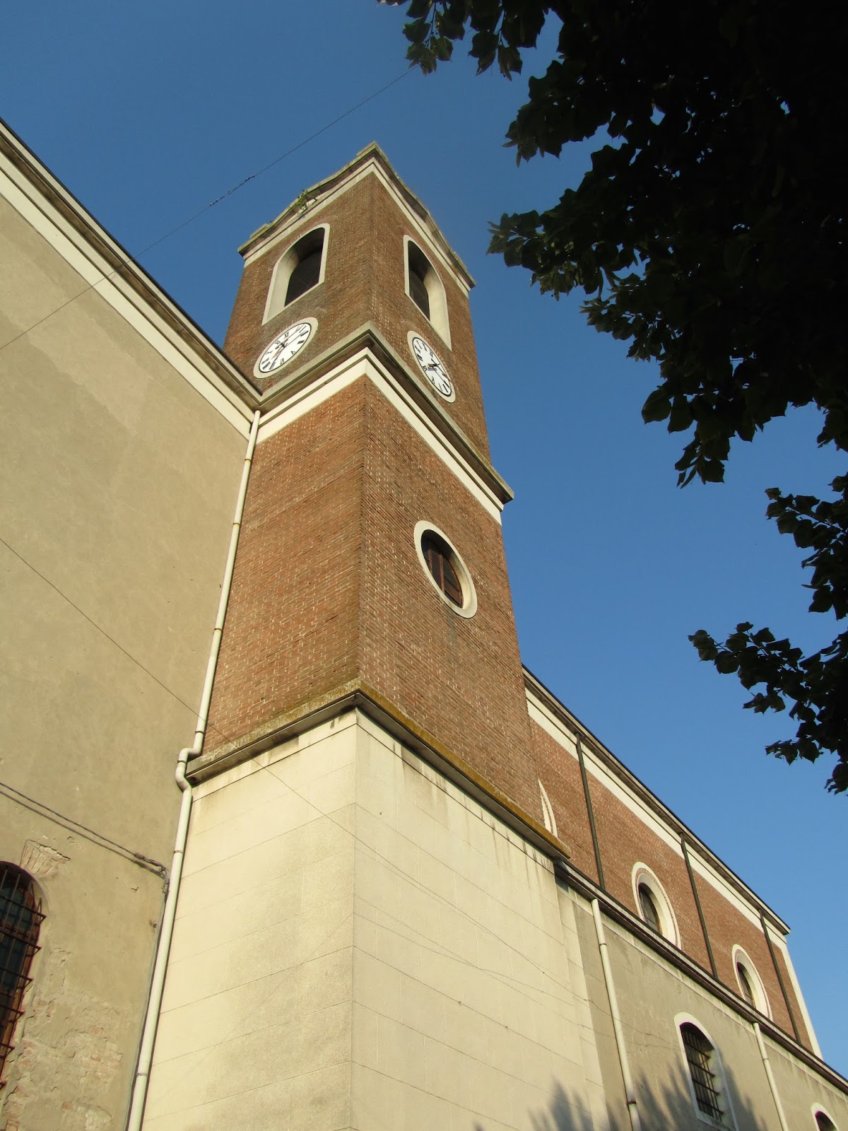 FERRARA - TORRI, CHIESE E CAMPANILI: 07/19/15