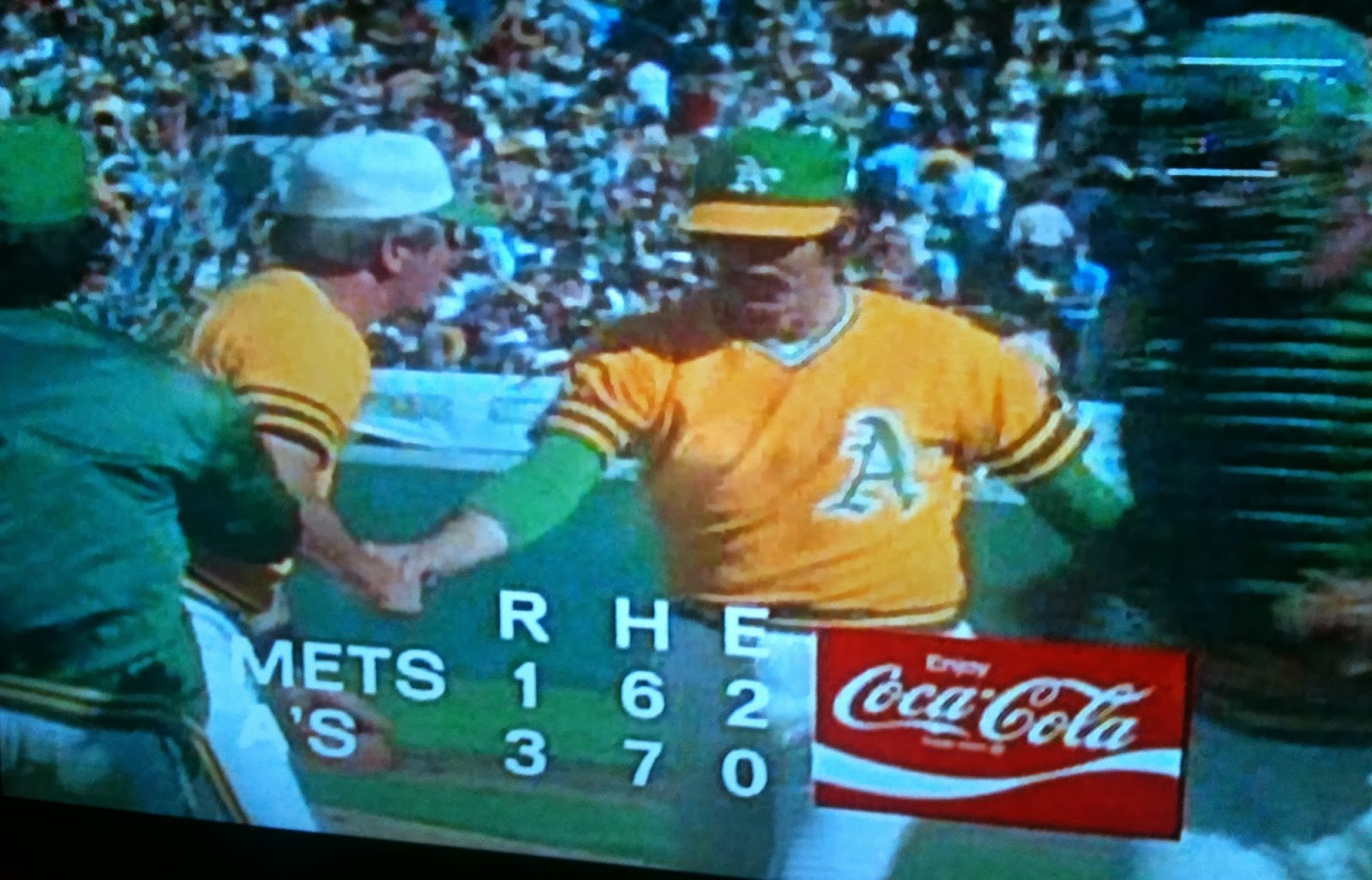 Remembering Mets History (1973 World Series) Game #6 - A's Even Up the ...