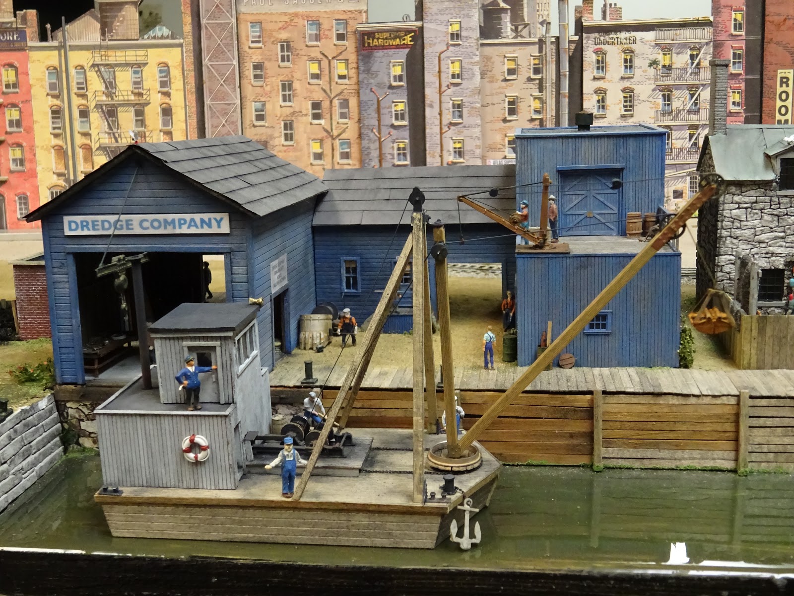 Model Railroad Minutiae: Dredge barge complete