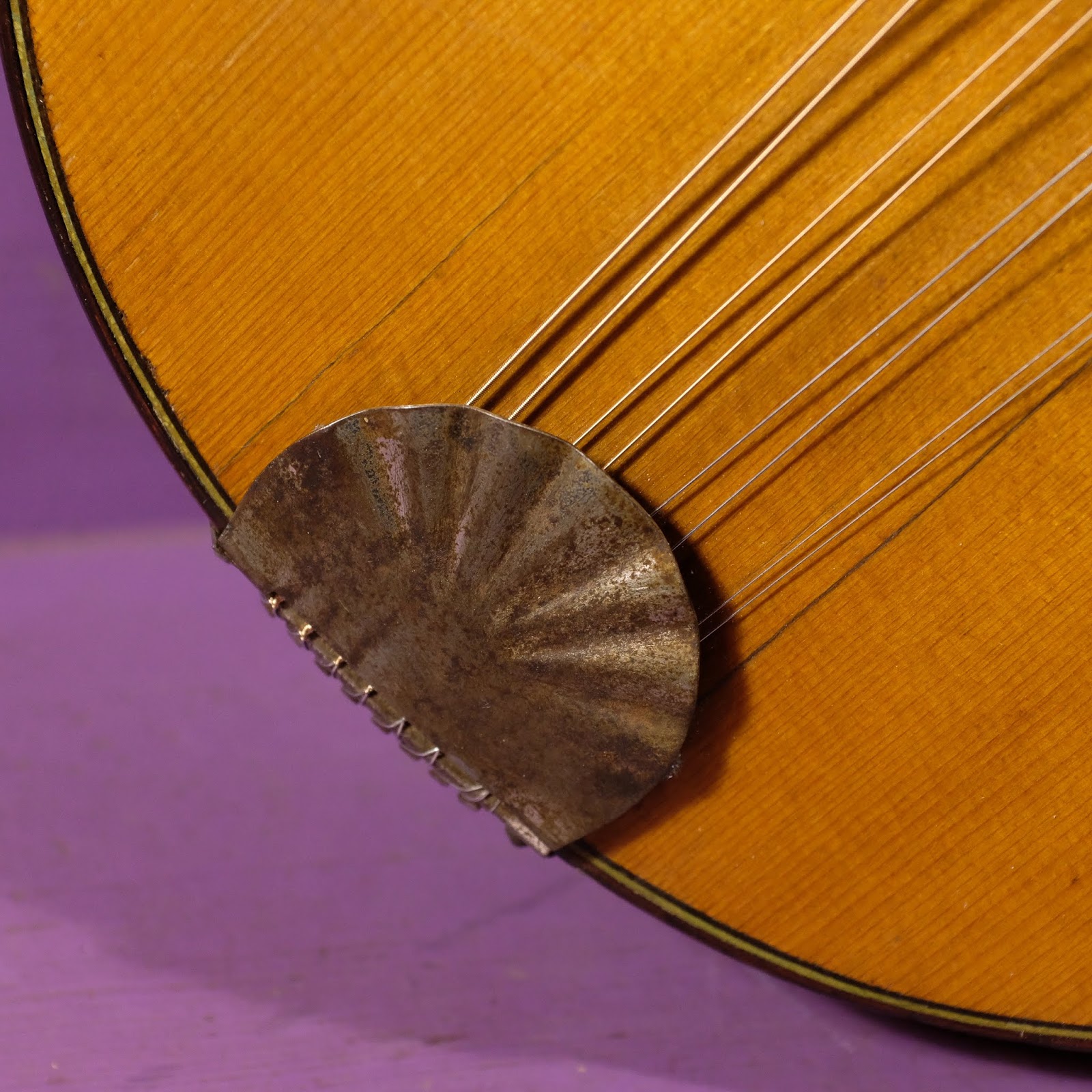 1917 Weymann Style 15 Mandolute Mandolin