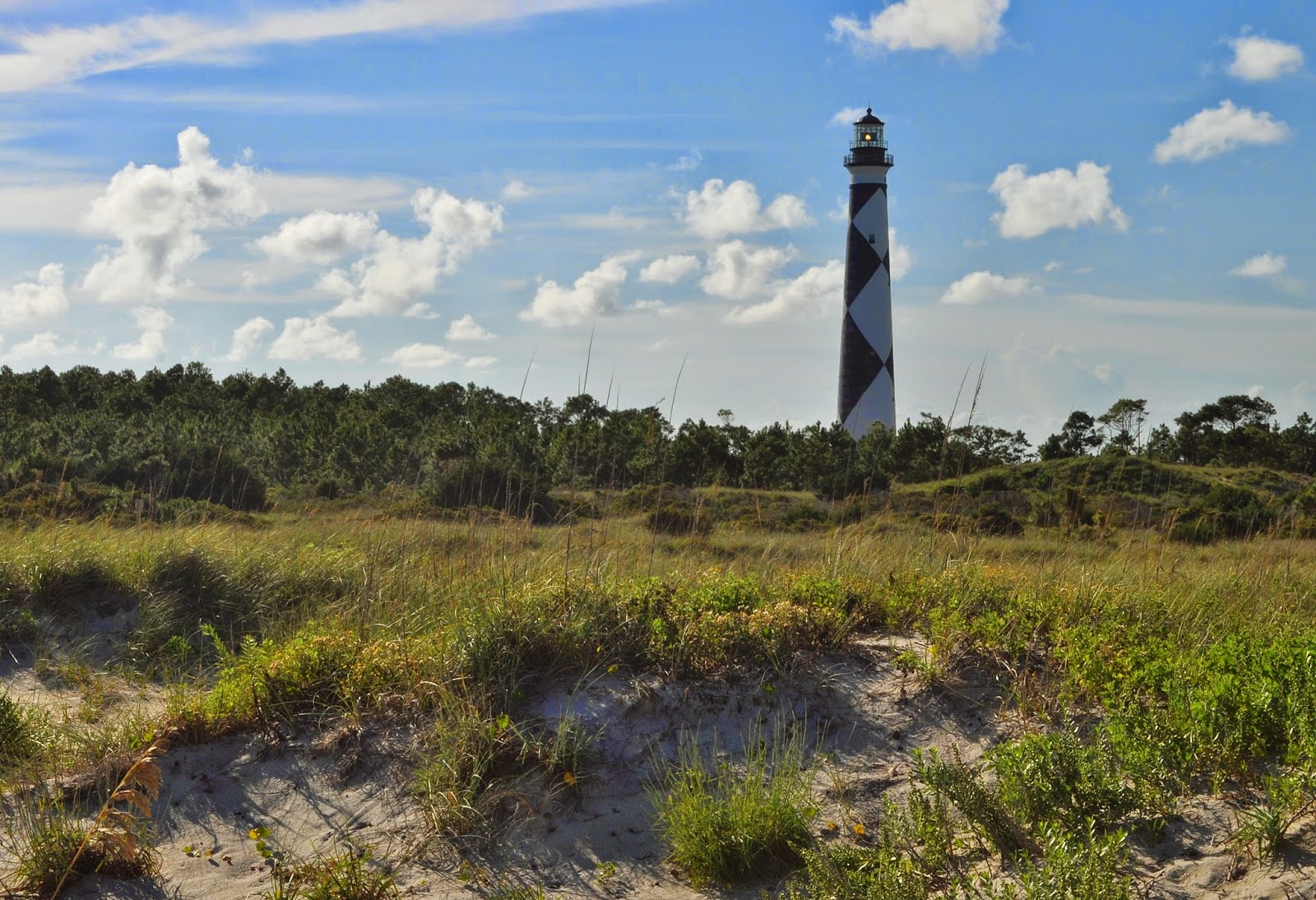 WC-LIGHTHOUSES: CAPE LOOKOUT LIGHTHOUSE-CAPE LOOKOUT, NORTH CAROLINA