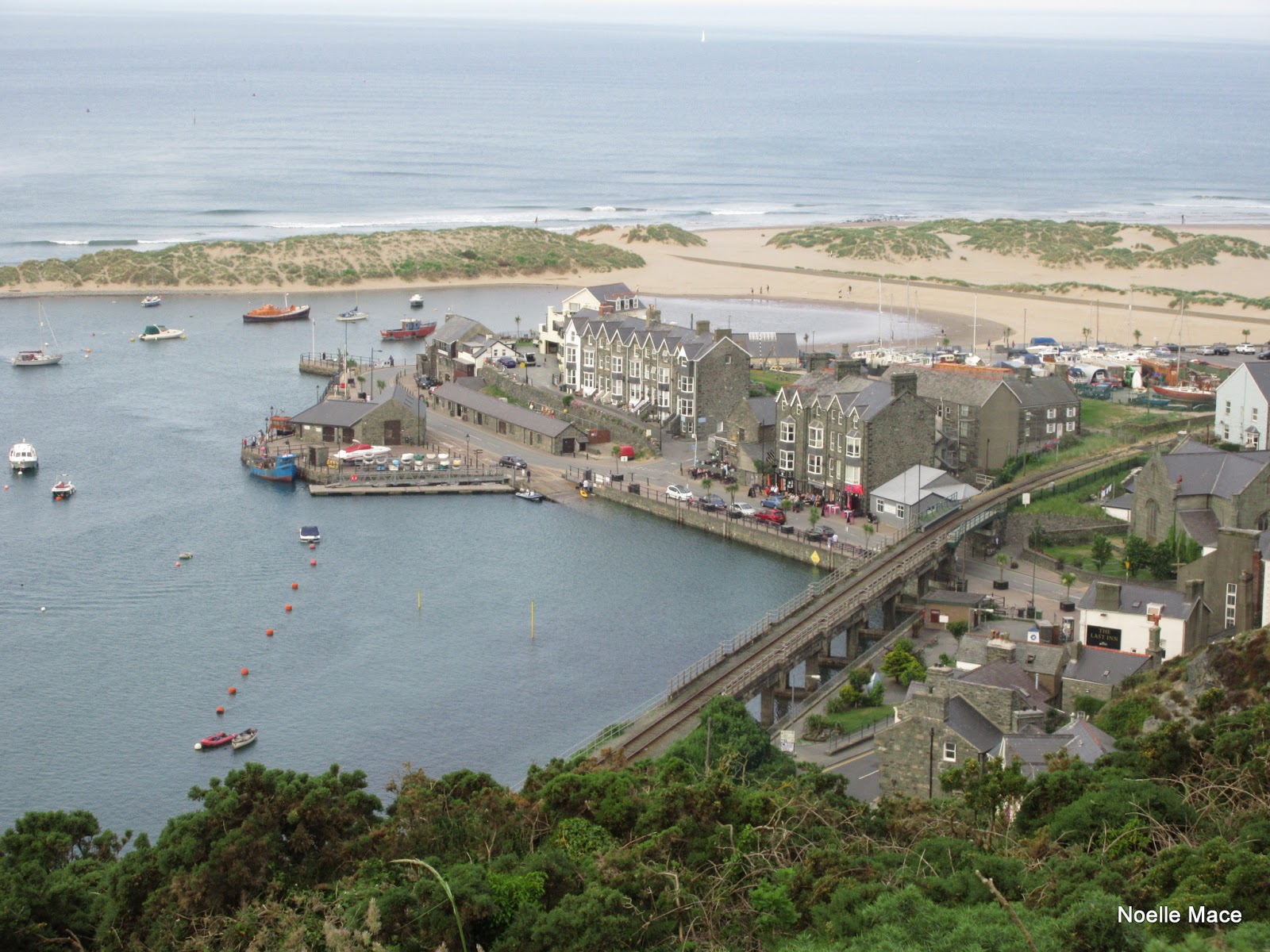 Stasher: Holiday in Barmouth