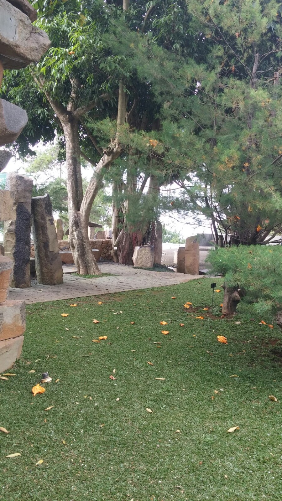 Wot Batu Galeri Seni Out of The Box