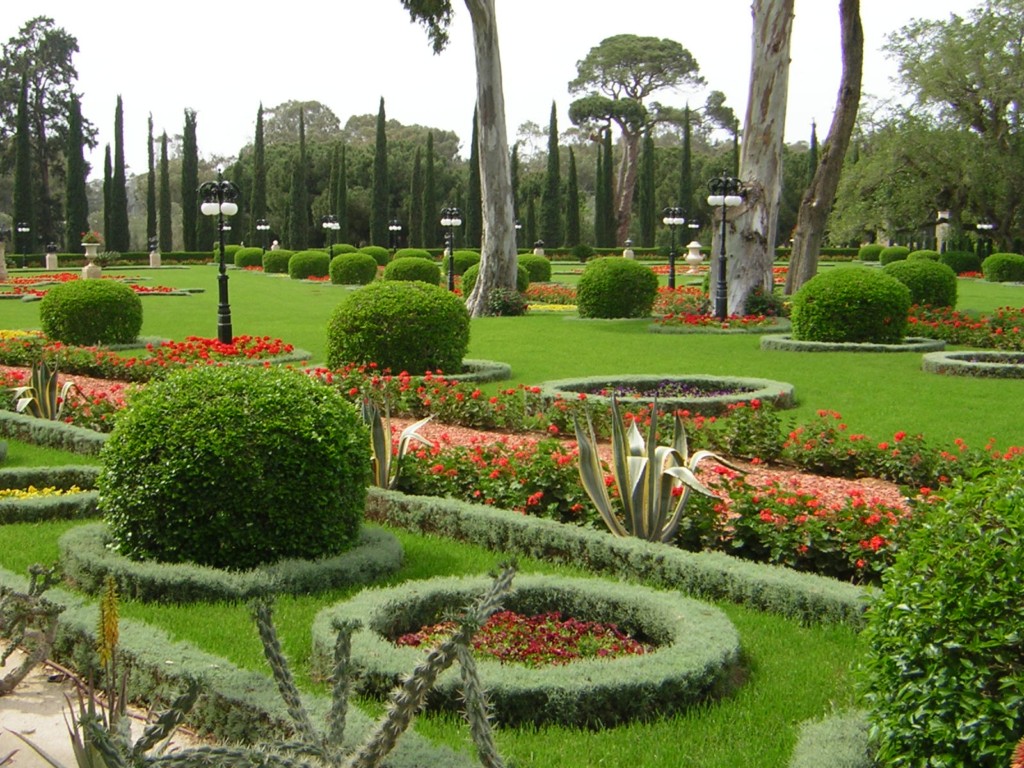 Beautiful gardens - Wonderful