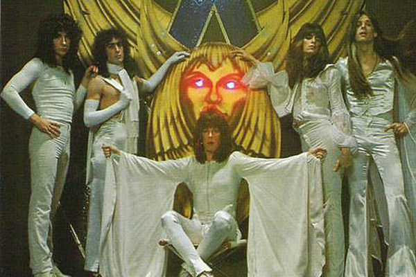 Tales From a Former Fanzine Journalist: Angel: The Heavenly Band With ...