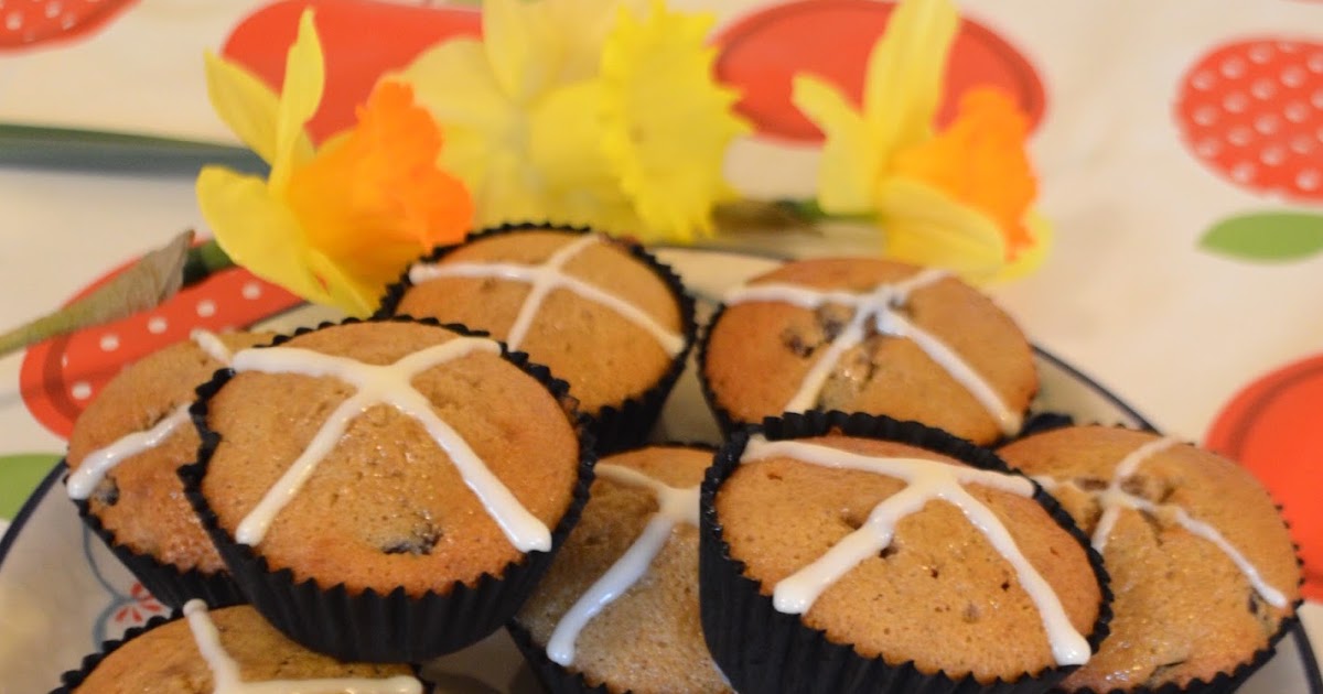 Mini Bakers Club Box Review | Polly and Pip