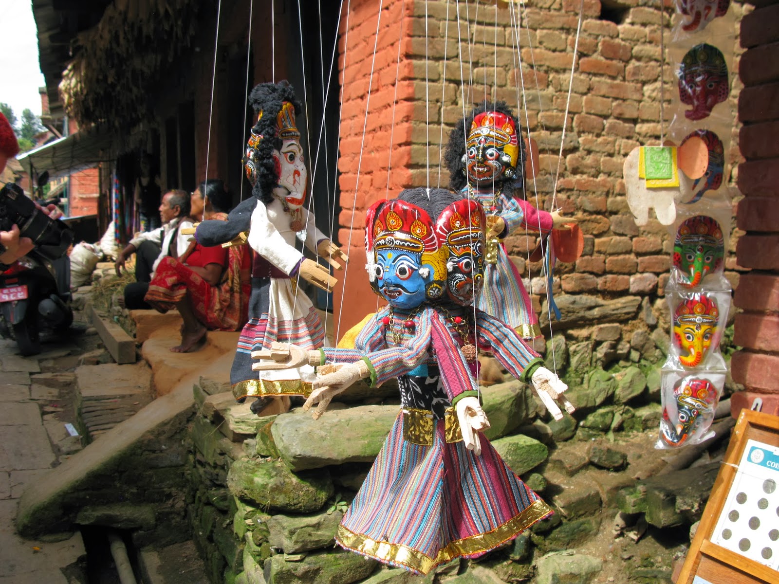 notes from a sun-scorched land: Nepalese Crafts