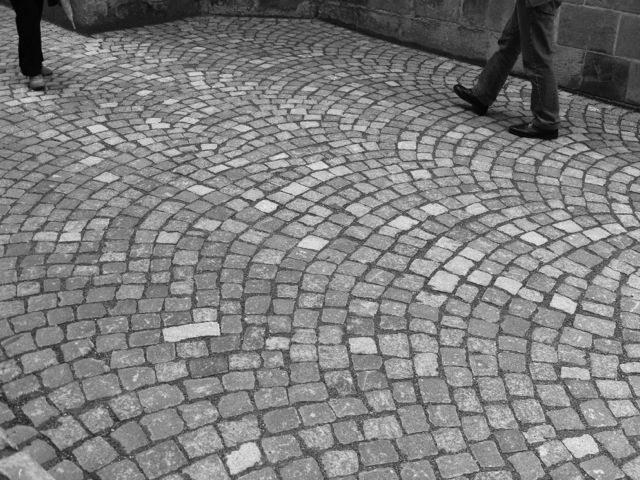 The Red Electric: Cobblestones