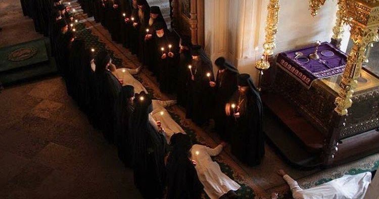 La Tonsura Monastica: un patto con Dio