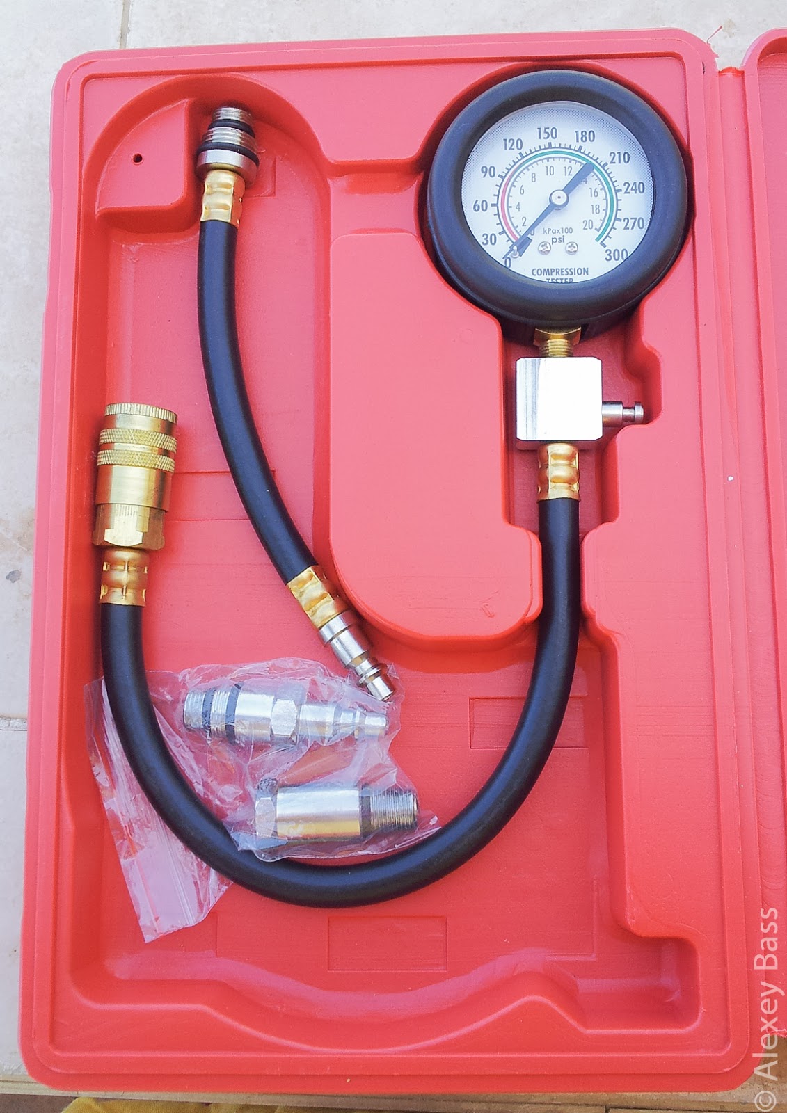 Skoda Fabia in Israel: Compression tester