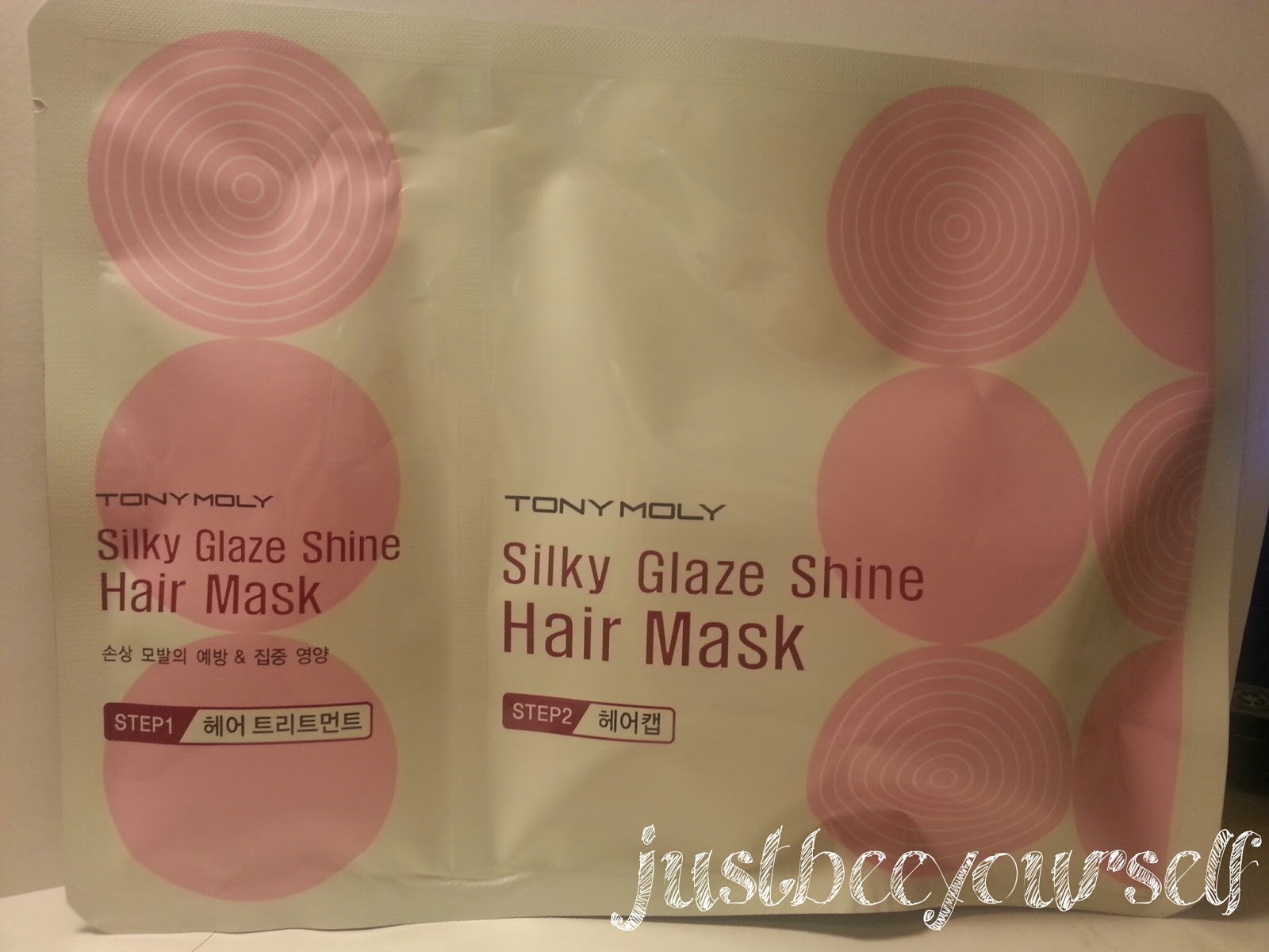 Just Bee Yourself: [Product Review] Tony Moly Silky Glaze Shine Hair Mask