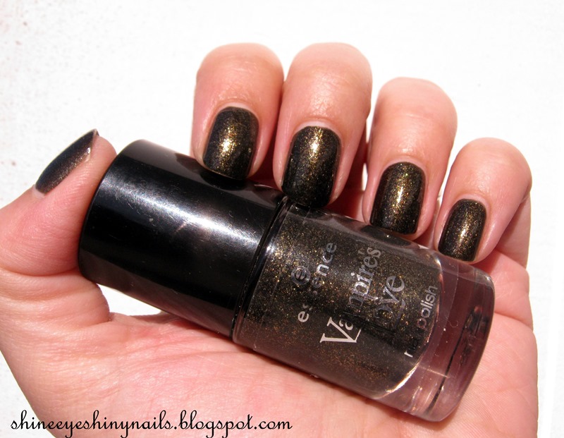 old: shine eye's shiny nails: essence gold old buffy (vampire love)