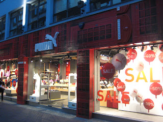 RetailStoreWindows.com: Puma, London