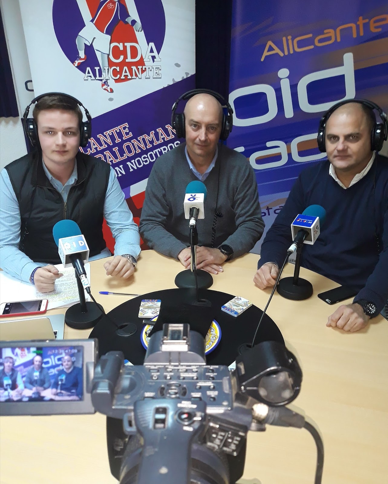 OID RADIO: 210218_Sentimos La Tricolor,CD Agustinos Balonmano_OID Radio ...