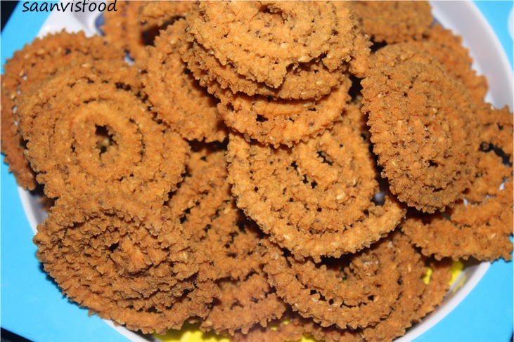 Saanvis food: Janthikalu/Murukku/Chakli
