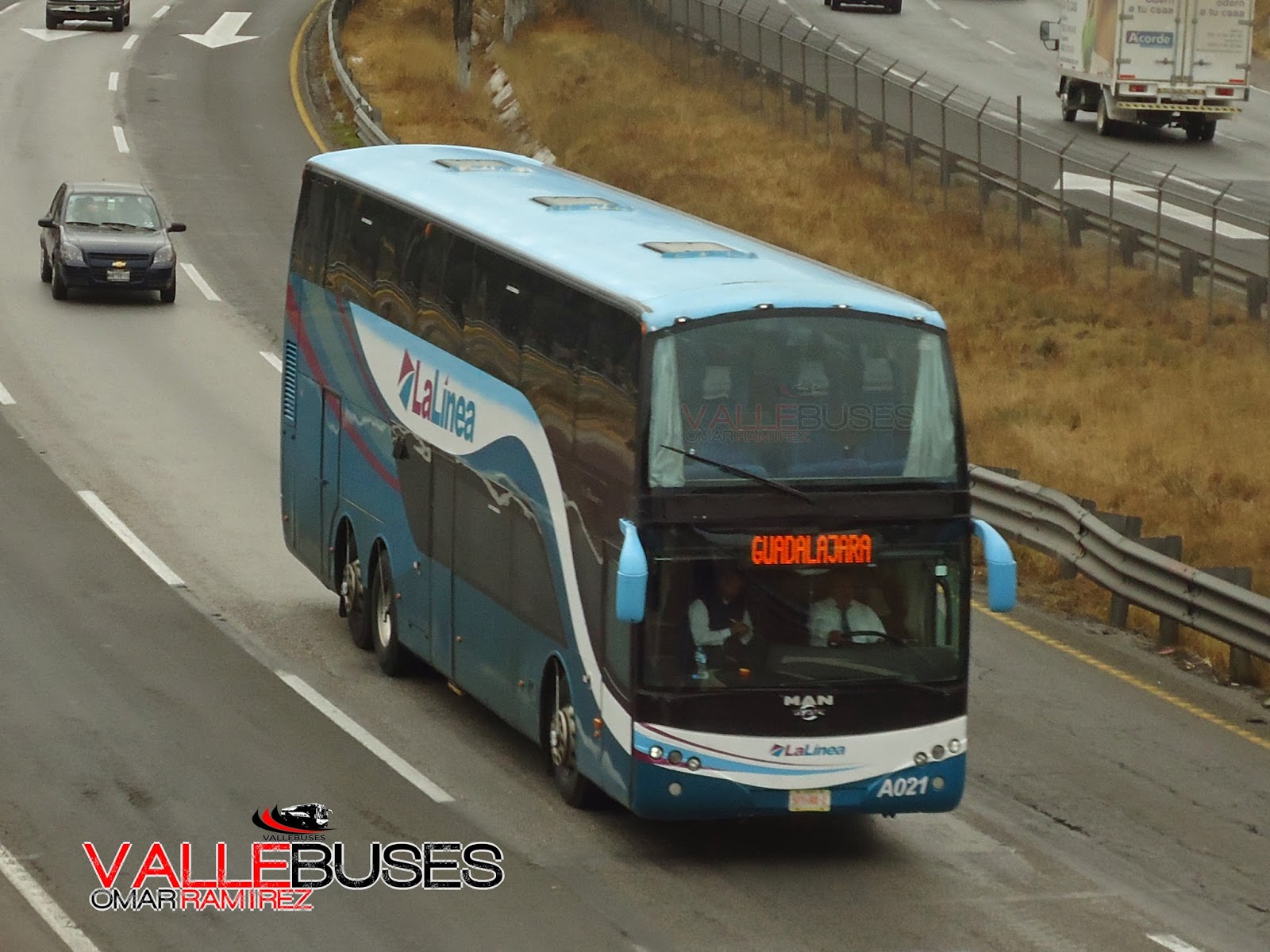 Vallebuses: 0503 - La Línea