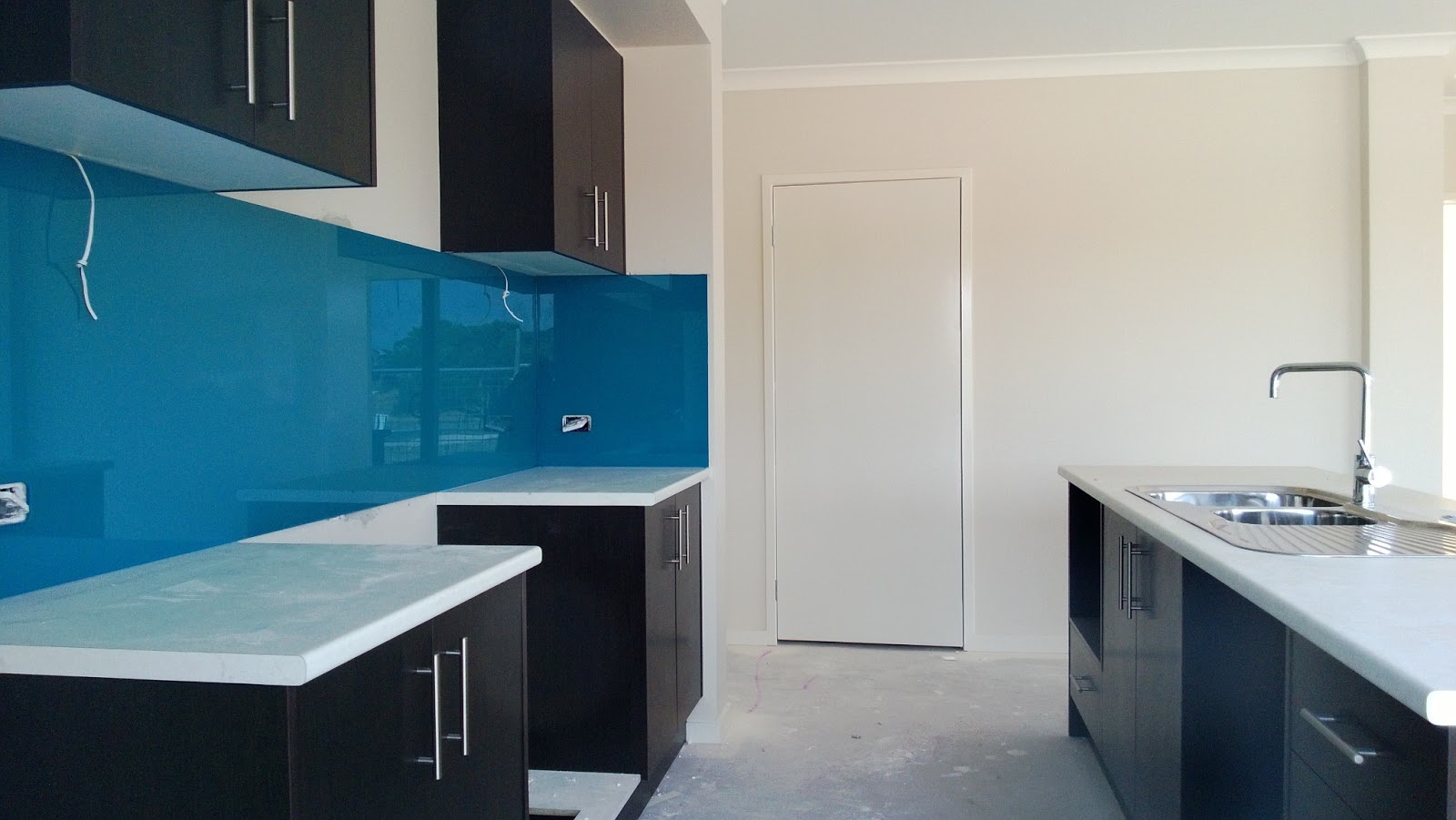 Help on glass splashback colour • Home Renovation & Building Forum