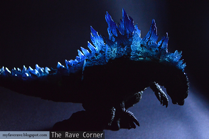 The Rave Corner: S.H. MonsterArts Godzilla 2014 Spit Fire Version