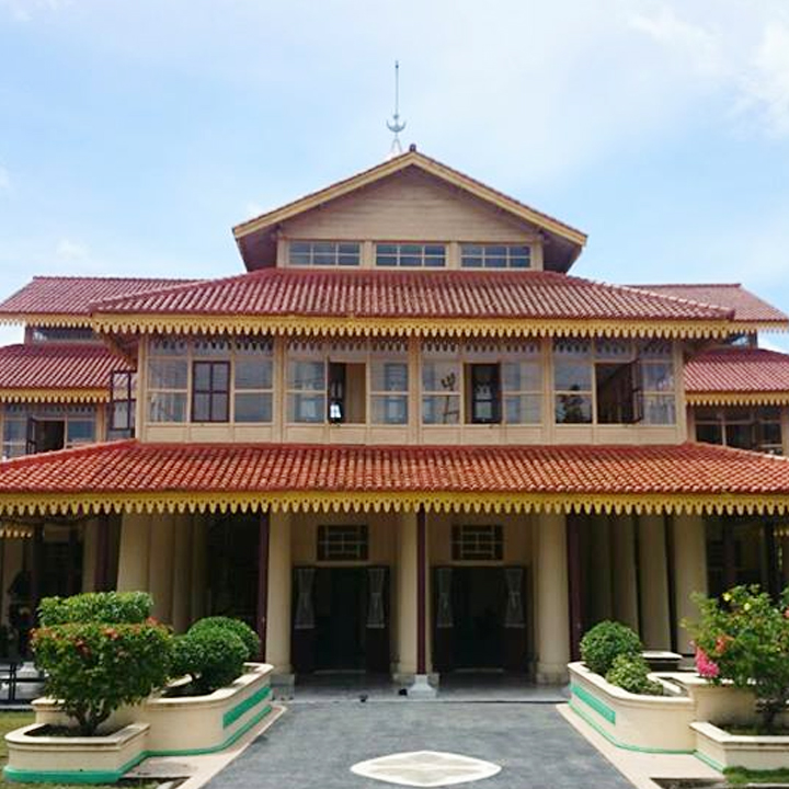 PHOTO: Jalan-Jalan DiBalai Kerapatan Tinggi Siak | Pesona Riau