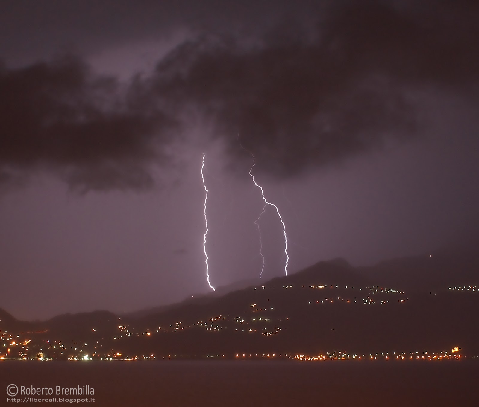libereali: Fulmini e saette.