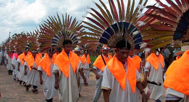 Los Folkloristas de Bolivia: Macheteros: Nueva danza boliviana