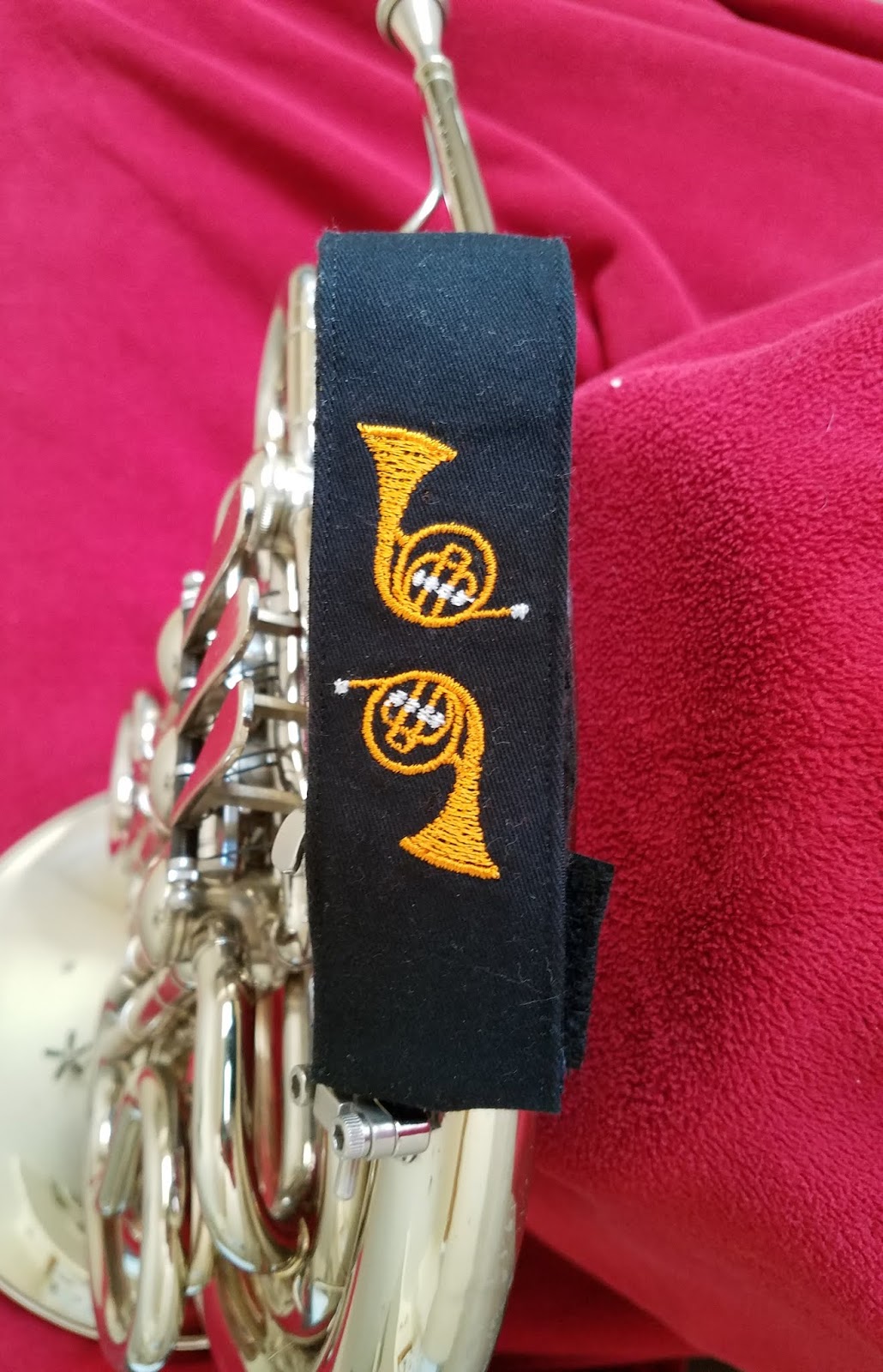 The Comfy Horn Strap