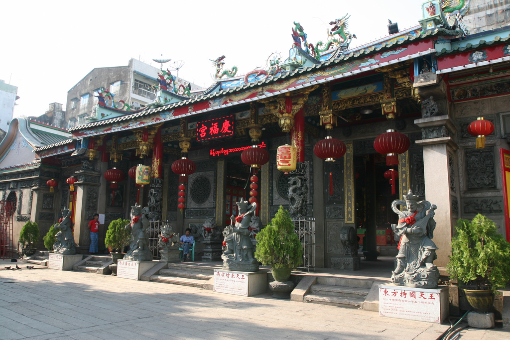 Myanmar Insider: Chinatown in Yangon: Temples and a Nightmarket full of ...