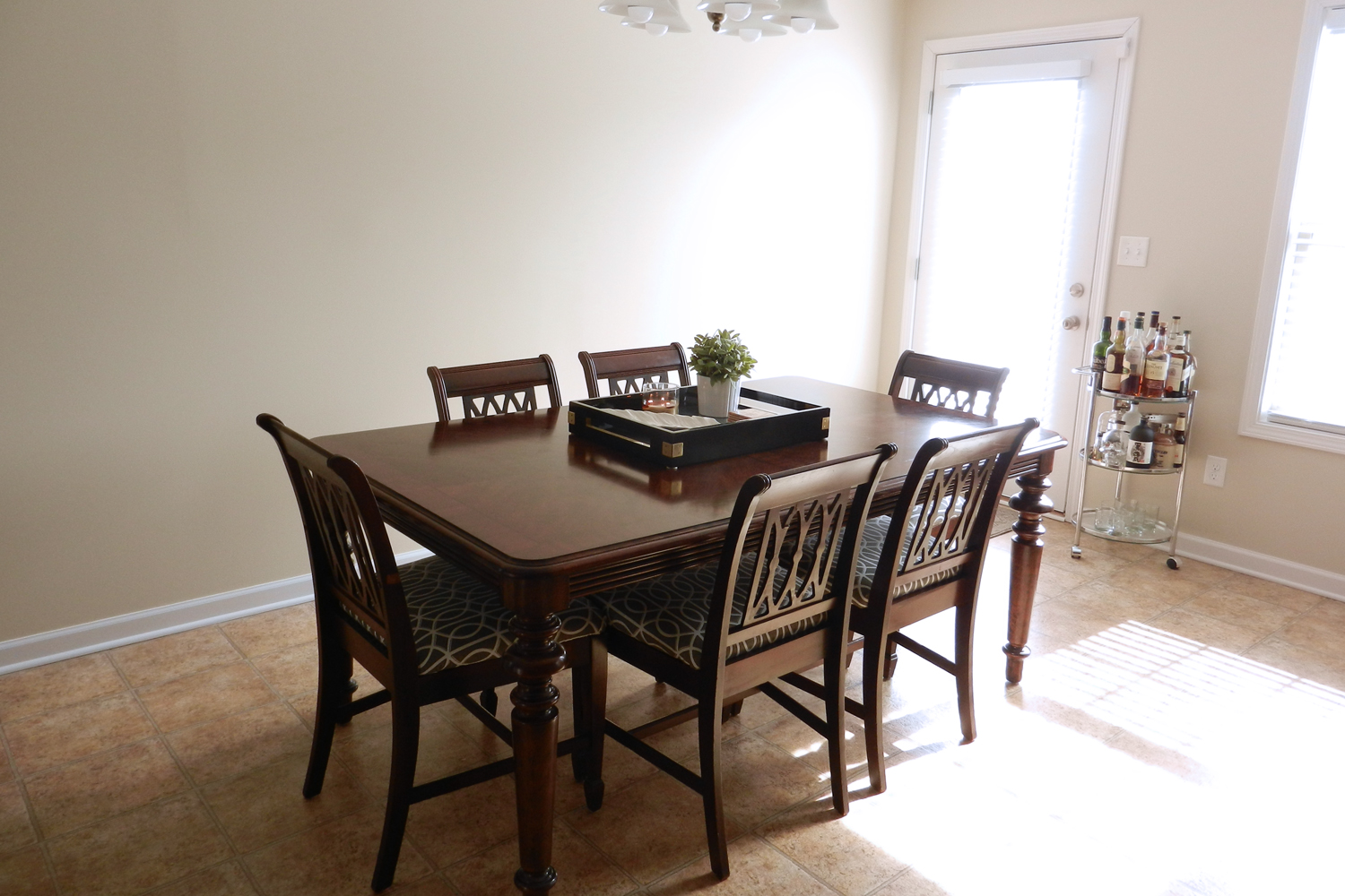 That Winsome Girl: A Couple of Home Decor Updates