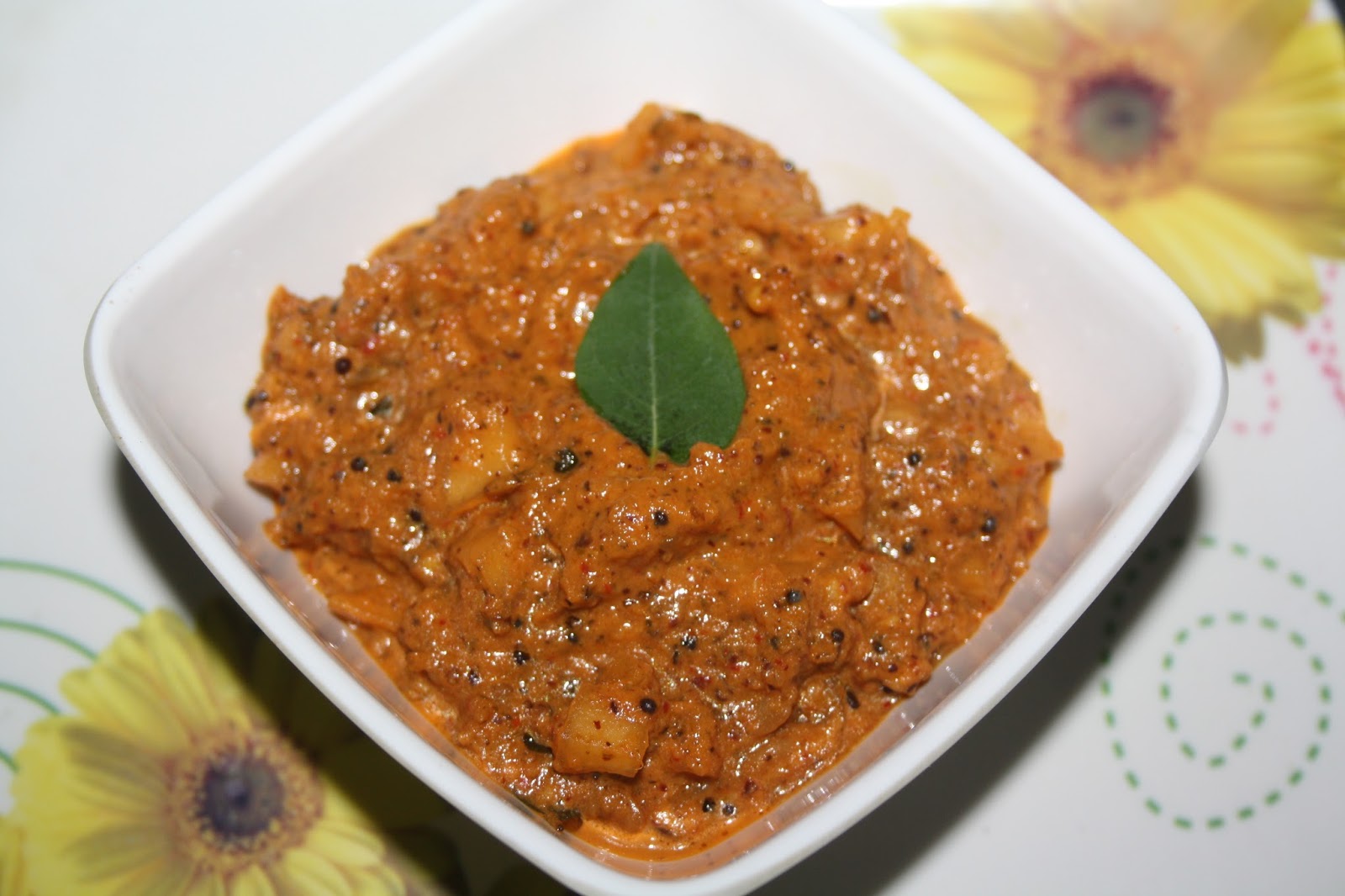 DARSHU'S KITCHEN: MADRAS CUCUMBER CHUTNEY / DOSAKAYA PACCHADI