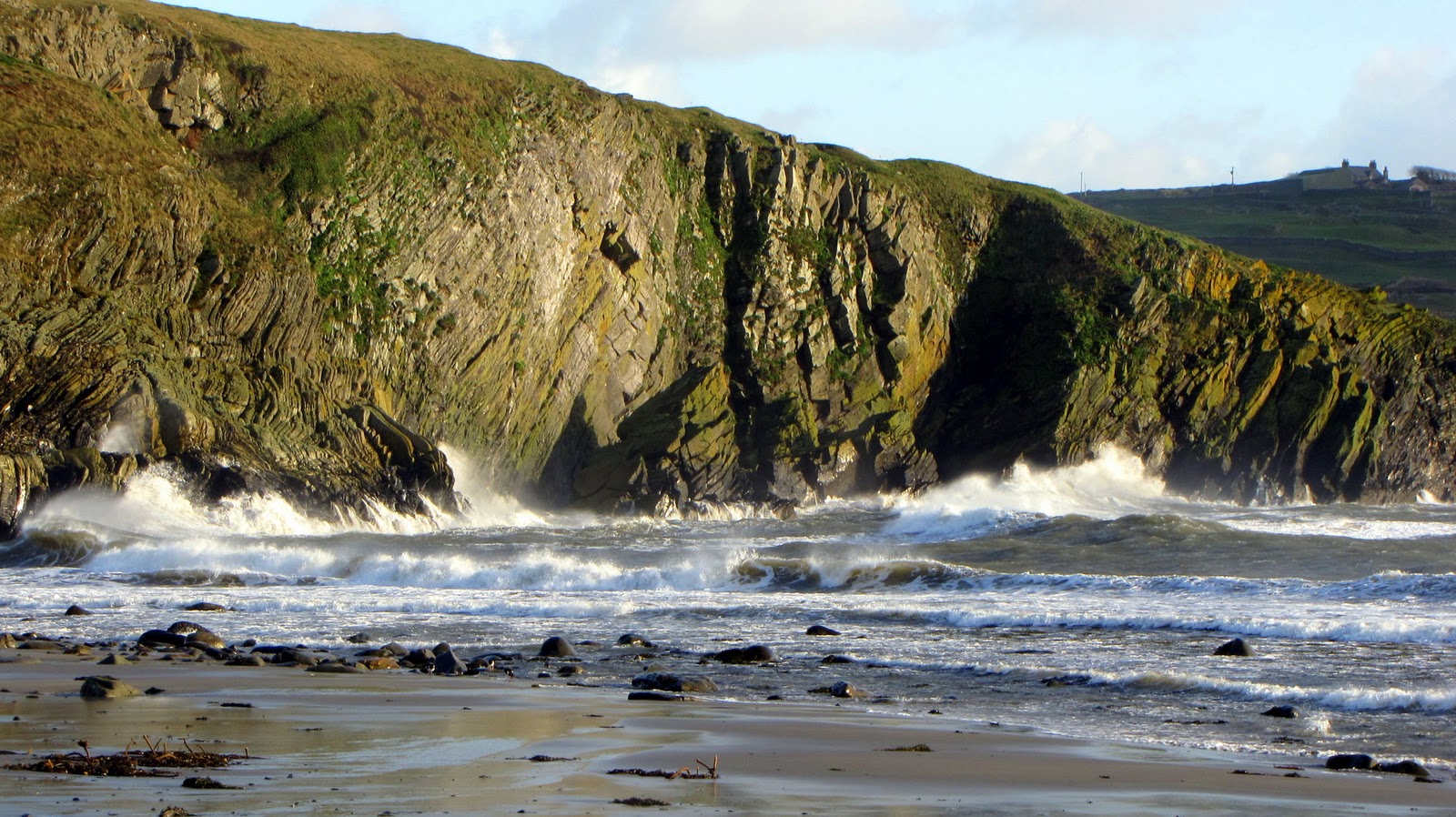 The Glebe Blog: A Windy Day on Luce Bay