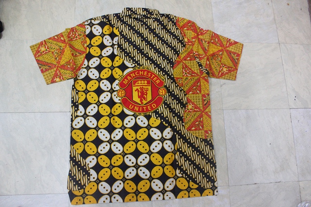 Kemeja Batik Bola Manchester United