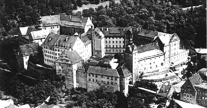 WW2 Tourism: Visit and spend the night in Colditz Castle (Germany)
