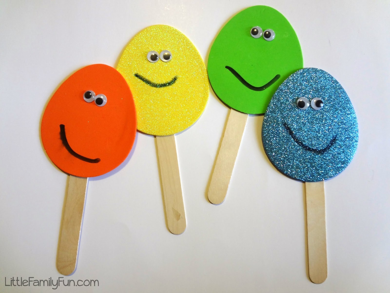 Little Family Fun: Easter Egg Puppets