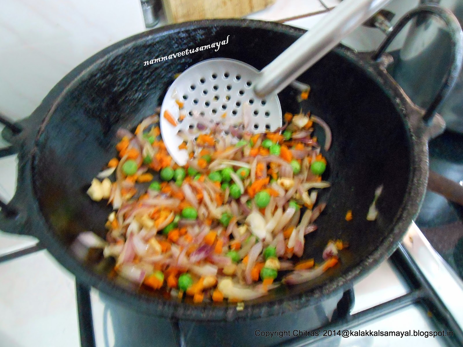 kalakkalsamayal: Tulsi Rice