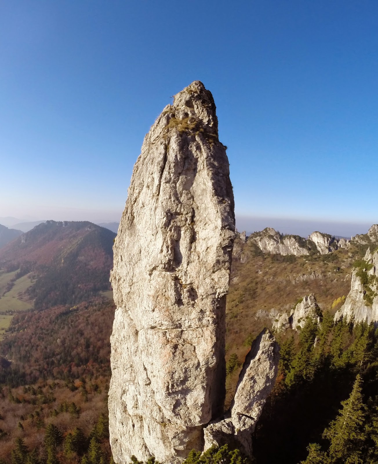 .: Skalný budzogáň, Hričovská skalná ihla, Prečínska ihla, Veľká ...