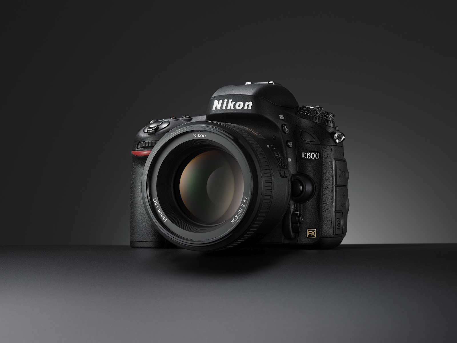 นิคอนเปิดตัว Nikon D600 กล้องดิจิตอลรุ่น SLR แบบฟูลเฟรมที่เล็กและเบา ...