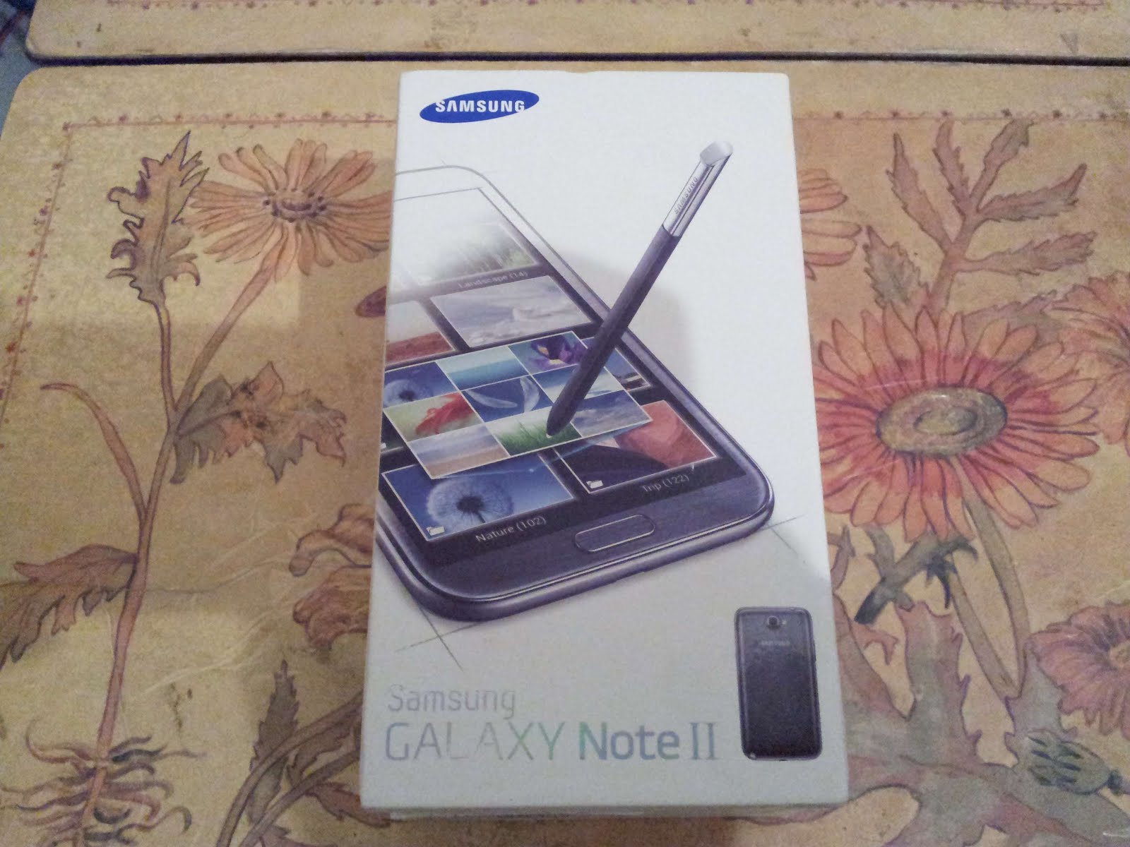 Samsung Galaxy Note 2 Titanium Gray unboxing pics - Just Another Mobile ...