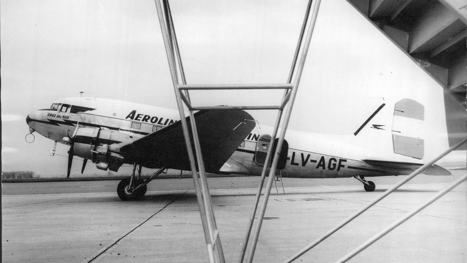 Historias Individuales: LV-AGF Douglas DC-3C c/n 20405