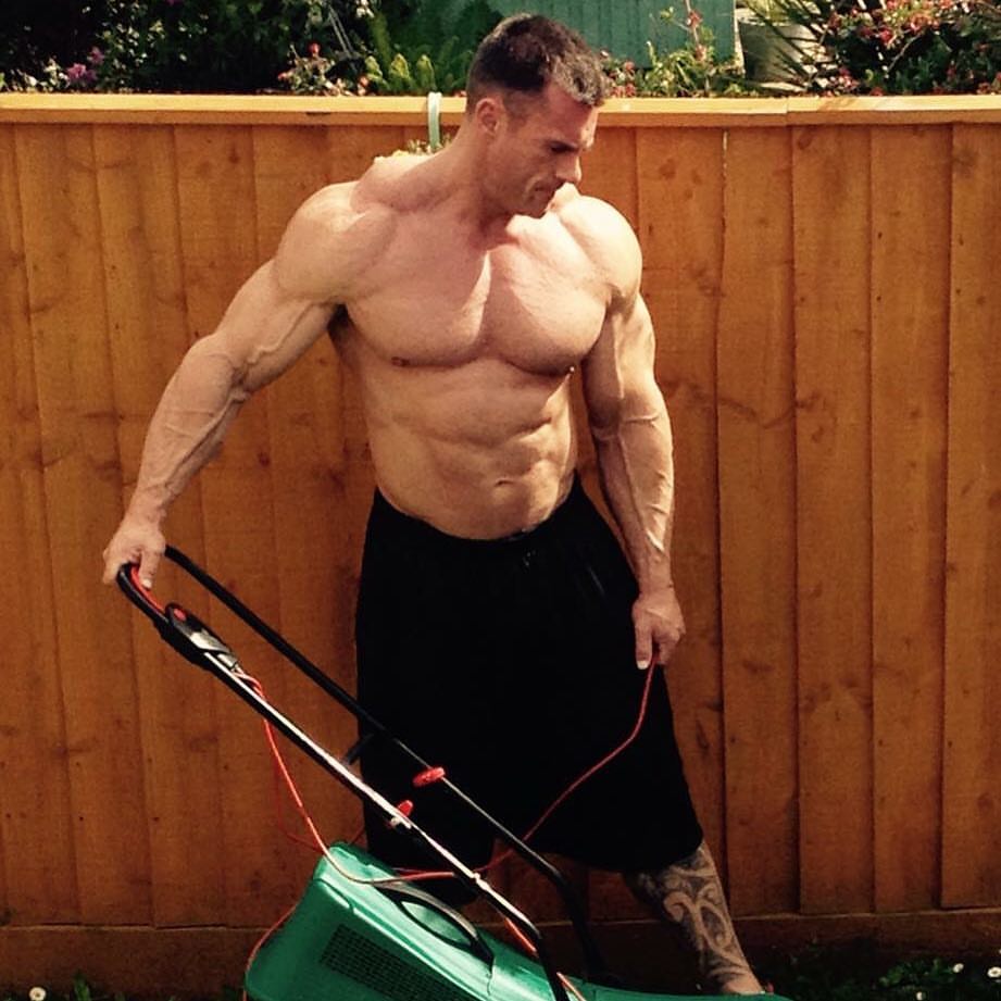 Worldwide Bodybuilders British Muscle Hero Stuart Core