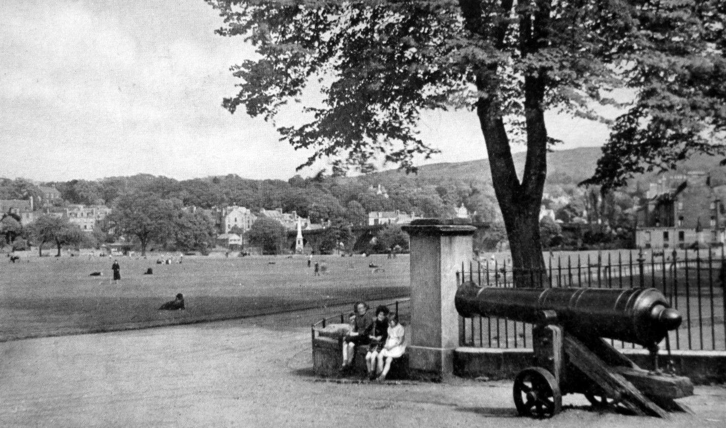 Tour Scotland: Old Photograph Cannon North Inch Perth Scotland